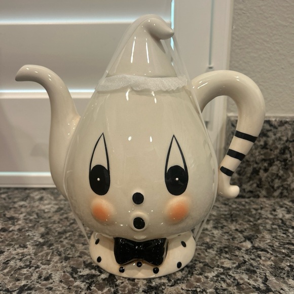 johanna parker | Holiday | Johanna Parker Halloween Ghost Teapot Gus ...